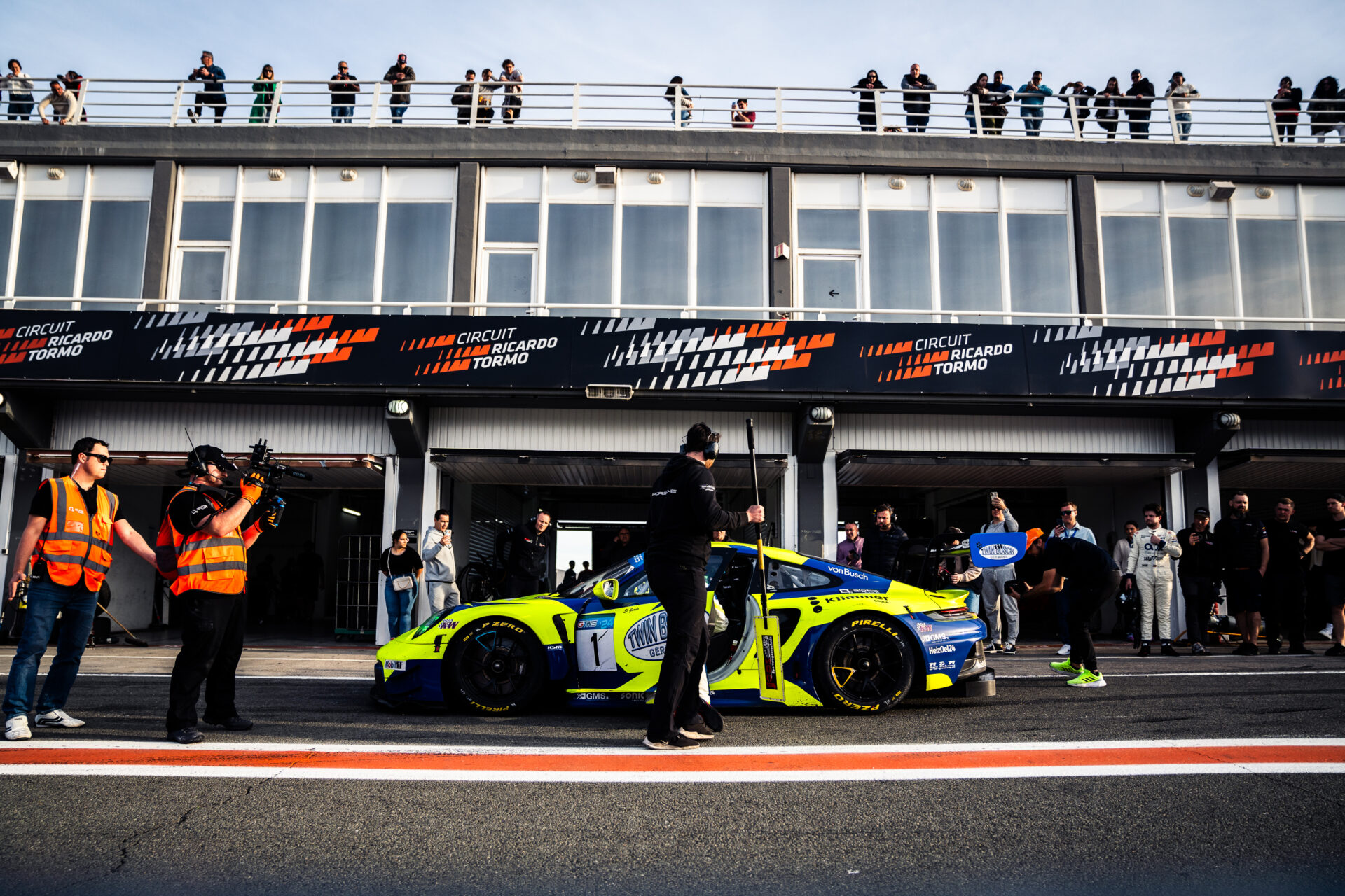 Spectators & fans information - Winter Series by GEDLICH Racing